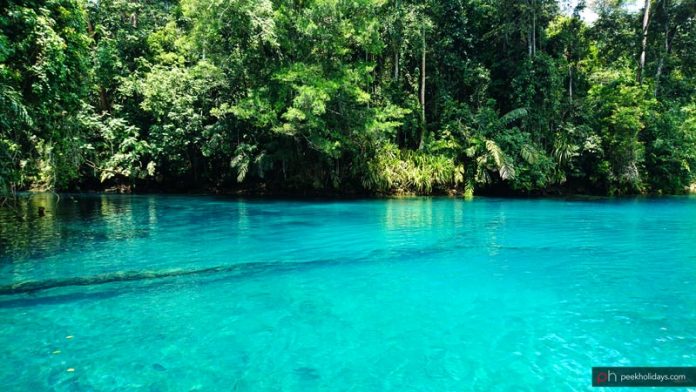 Labuan Cermin: Two Layers Lake in Indonesia | Peek Holidays