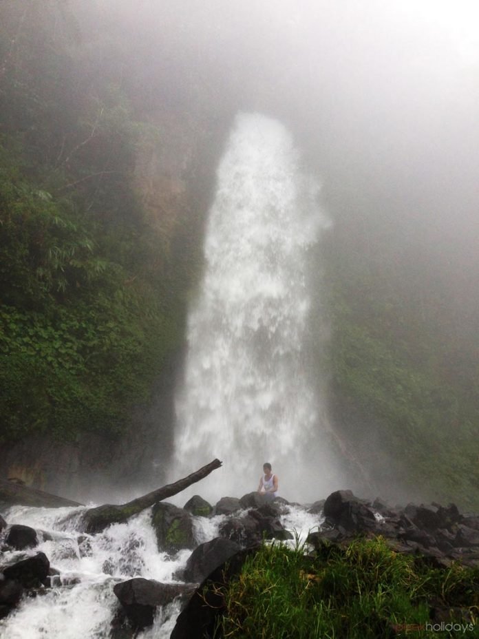 10 Waterfalls. 10 Splashes of Experience | Peek Holidays